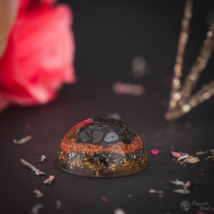 Hematit - orgonit polobla