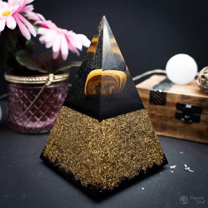7 Chakras - orgonite pyramid